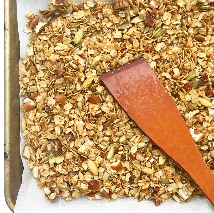 10 Minute Stovetop Granola | e2 bakes brooklyn