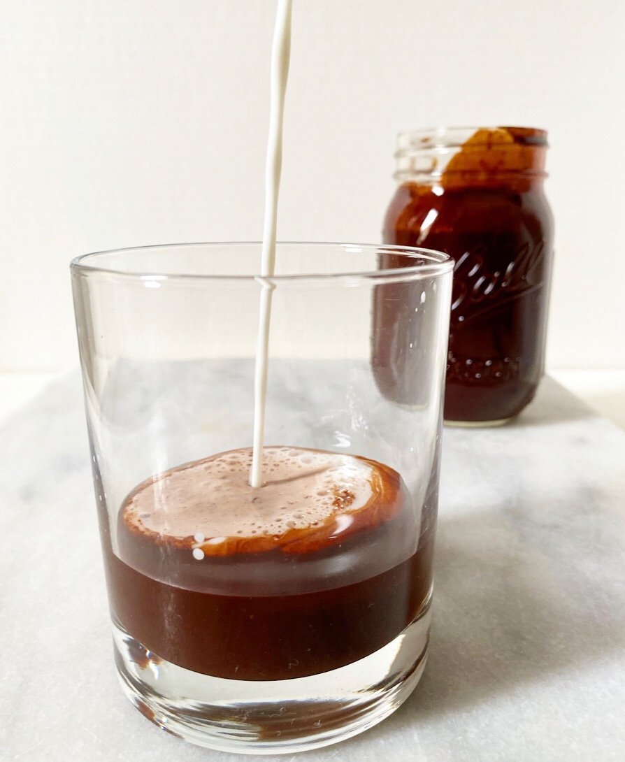 Homemade Chocolate Syrup | e2 bakes brooklyn