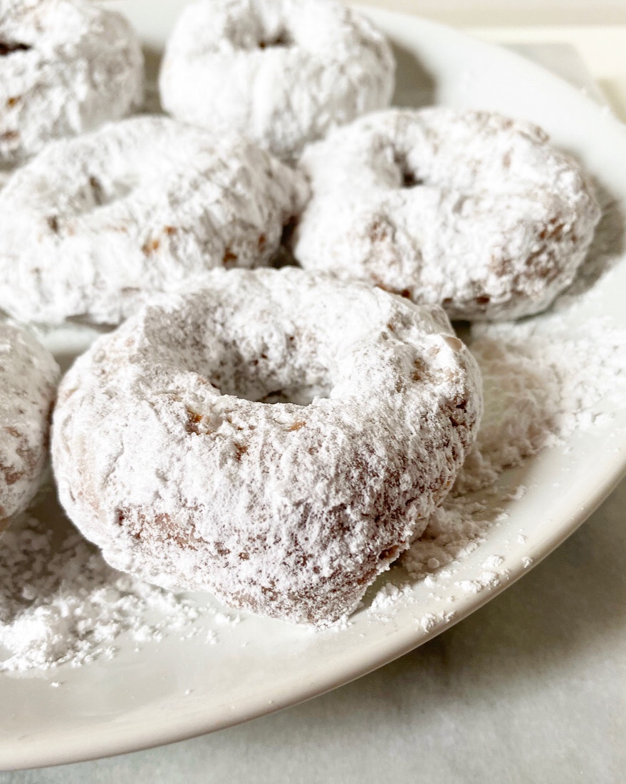 Powdered Doughnuts | e2 bakes brooklyn