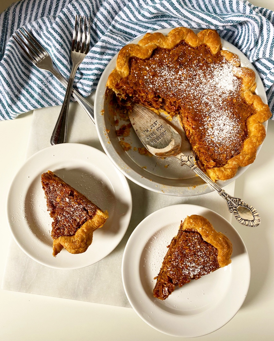 Black Bottom Caramel Oatmeal Pie | e2 bakes brooklyn