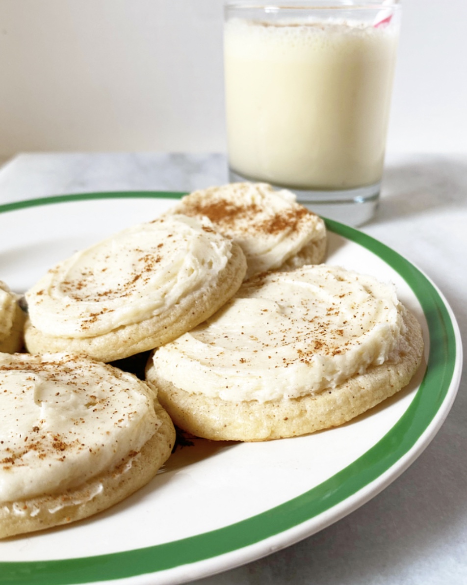 Frosted Eggnog Sugar Cookies | e2 bakes brooklyn