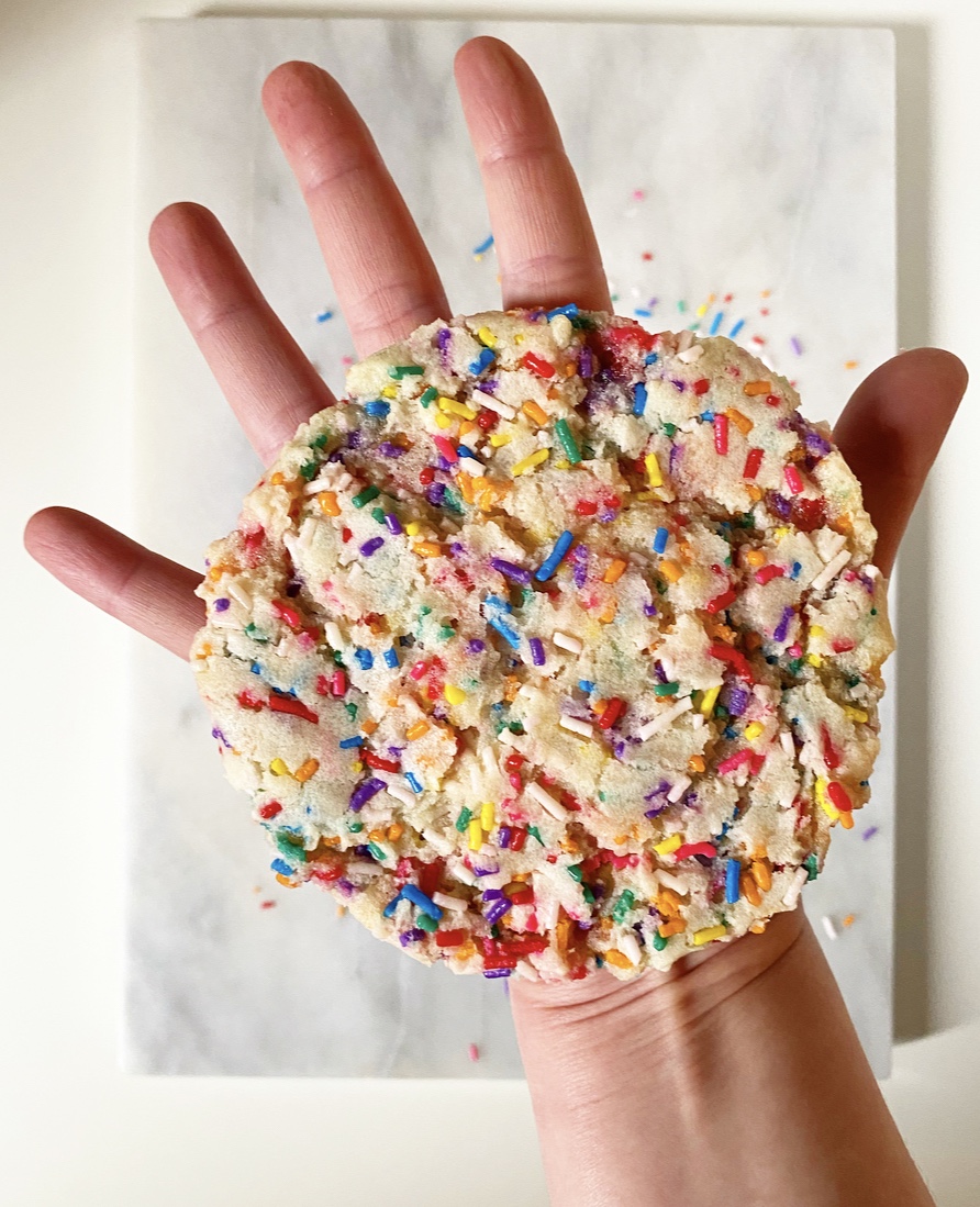 One Big Sprinkle Sugar Cookie | e2 bakes brooklyn