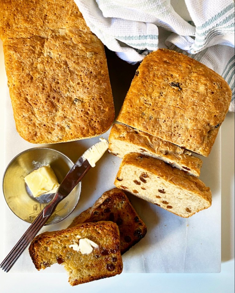 Cinnamon Raisin English Muffin Bread | e2 bakes brooklyn